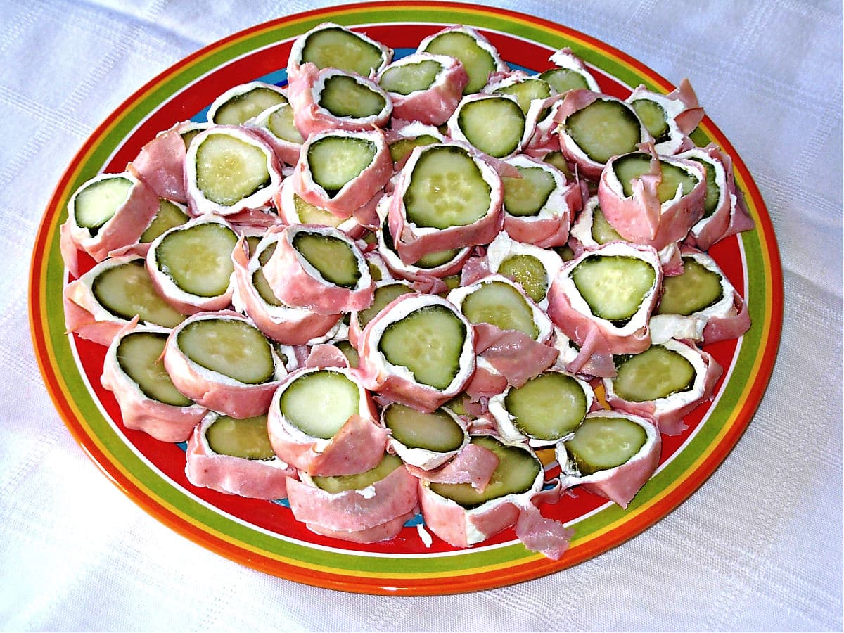 Kosher Dill Pickle Wraps With Corned Beef And Cream Cheese
