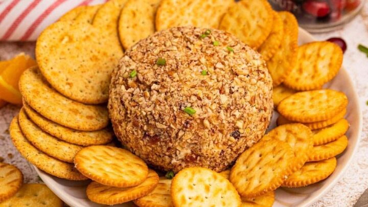 13 Cheese Balls That Deserve Only The Best Crackers - Recipe Idea Shop